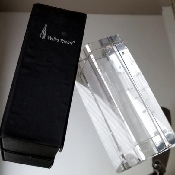 Other | Chicago Willis Tower 3d Etched Crystal Glass Cube Paperweight ...